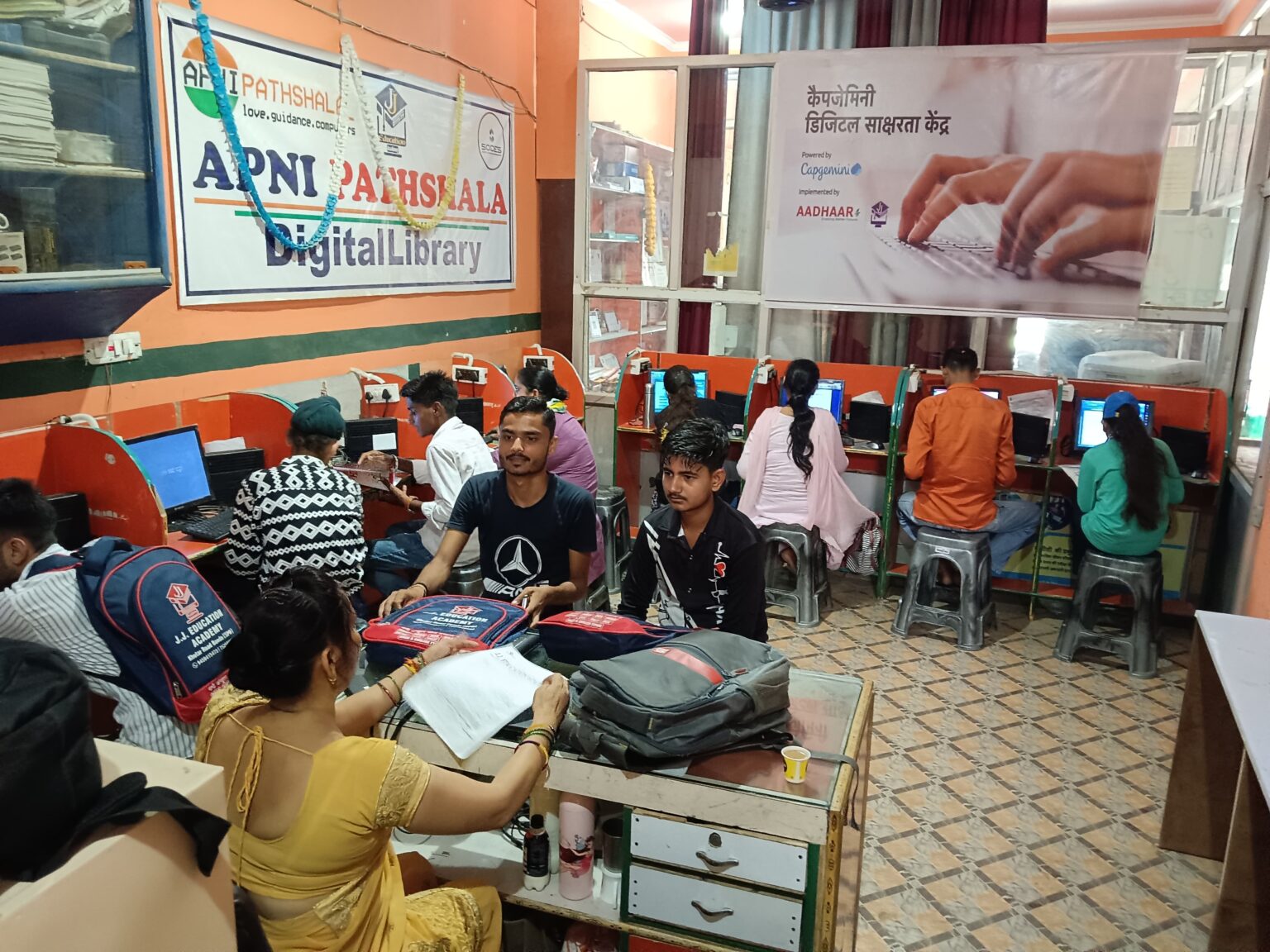 Books Vs Screens – Are We Asking The Wrong Question? - TeachToEarn